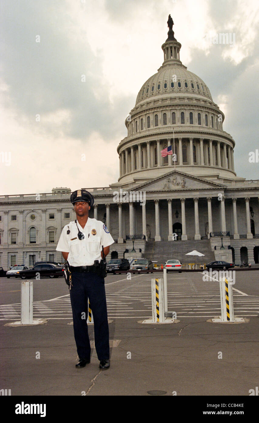 Us Capitol Police Officer On High Resolution Stock Photography and ...