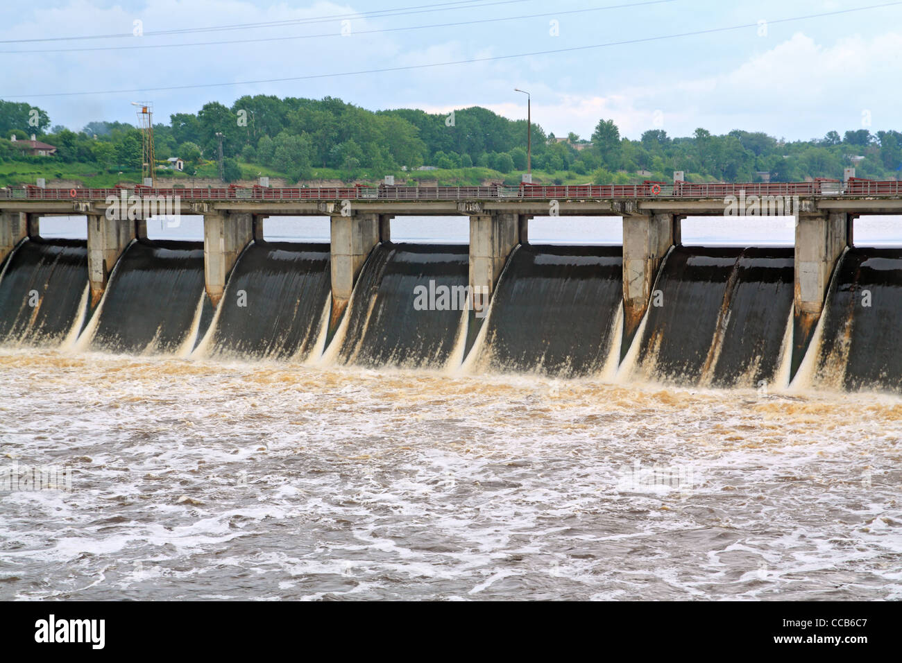 Kinetic and potential energy hi-res stock photography and images - Alamy