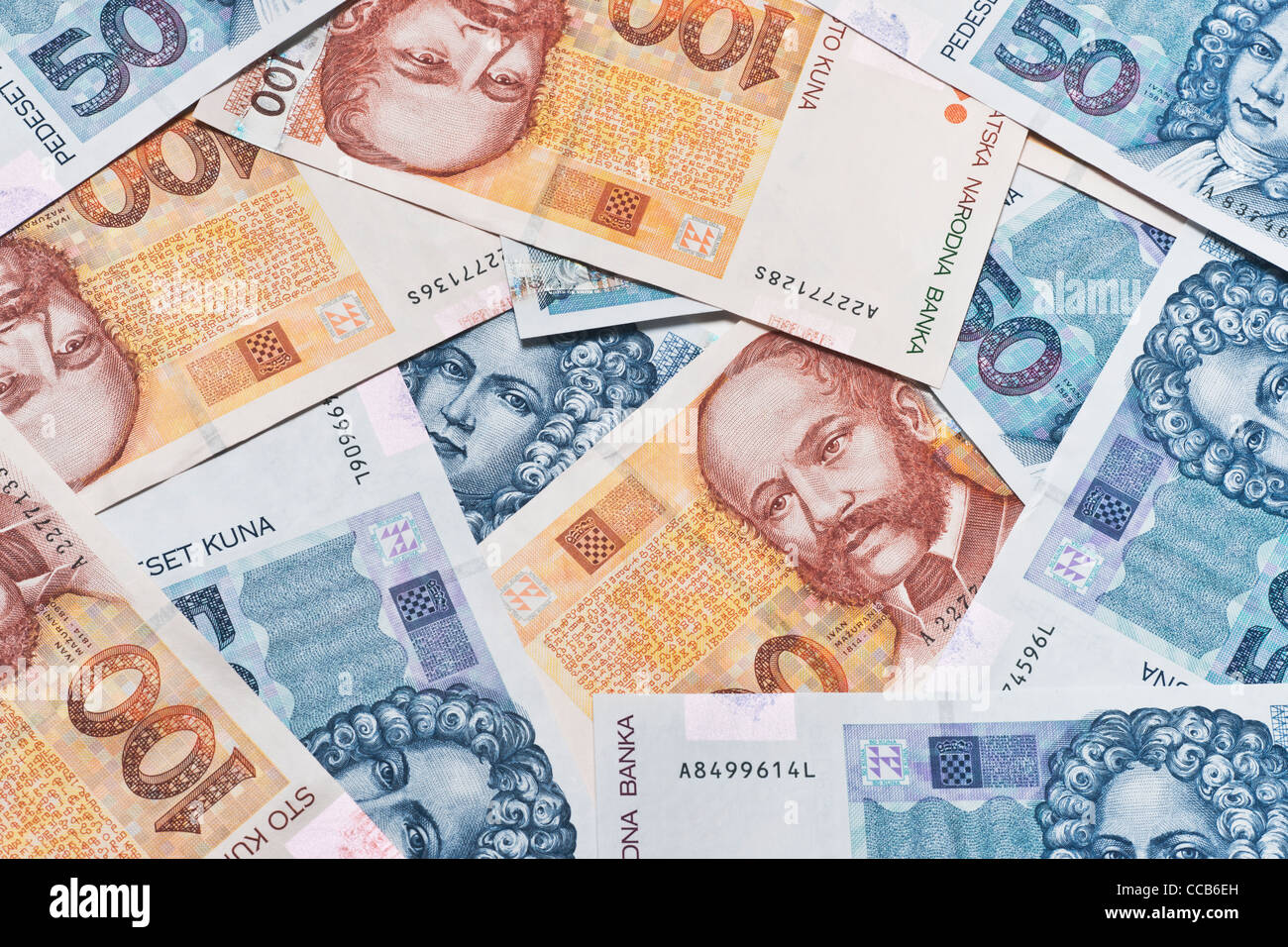 50 kuna 100 kuna banknotes hi-res stock photography and images - Alamy