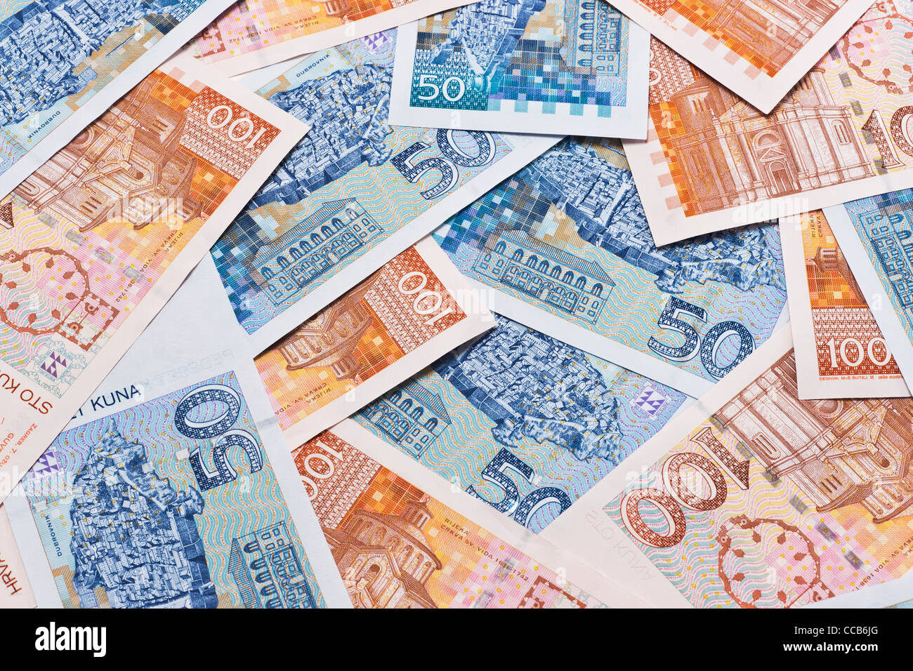 50 kuna 100 kuna banknotes hi-res stock photography and images - Alamy