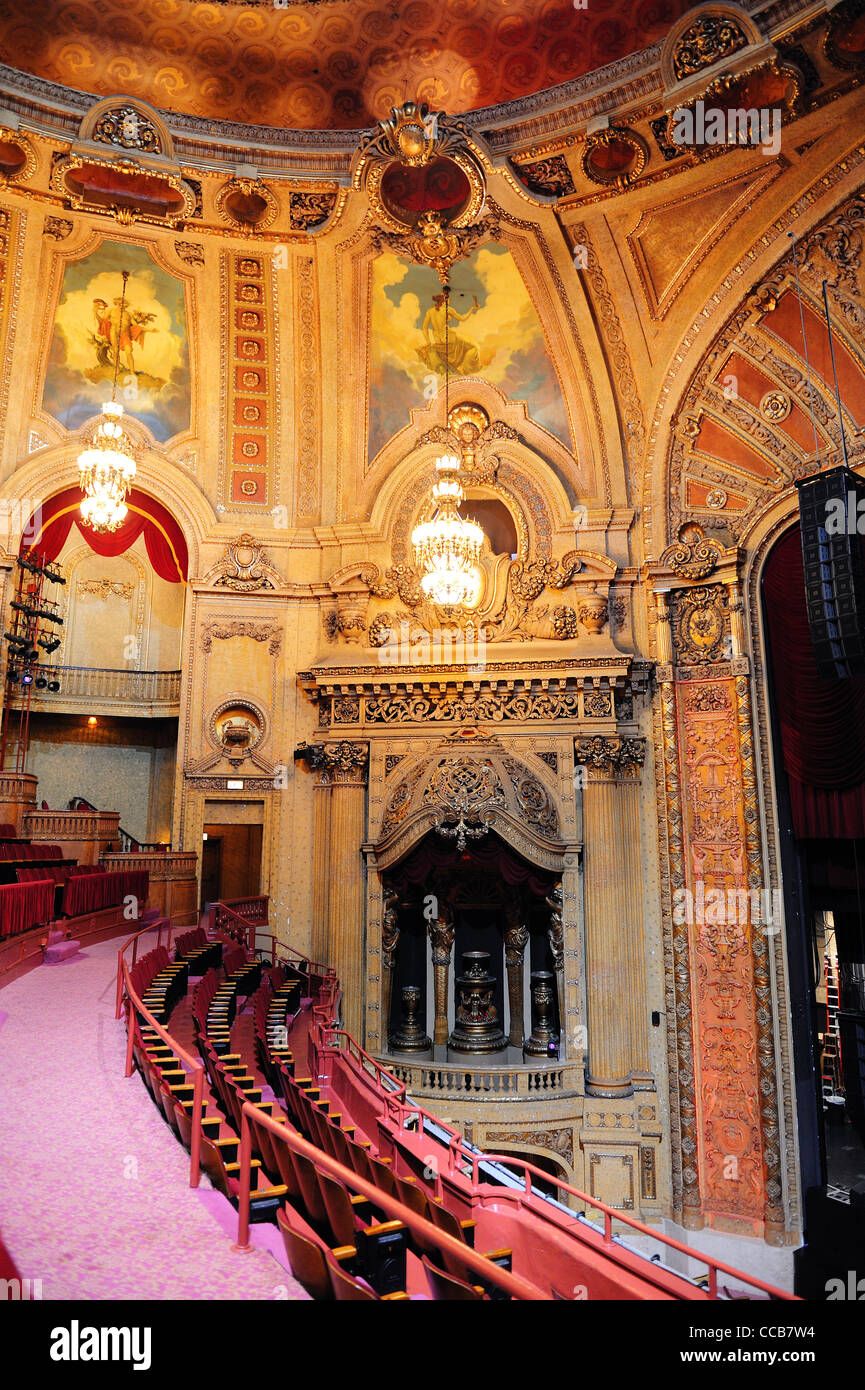 Chicago Theatre interior view Stock Photo - Alamy