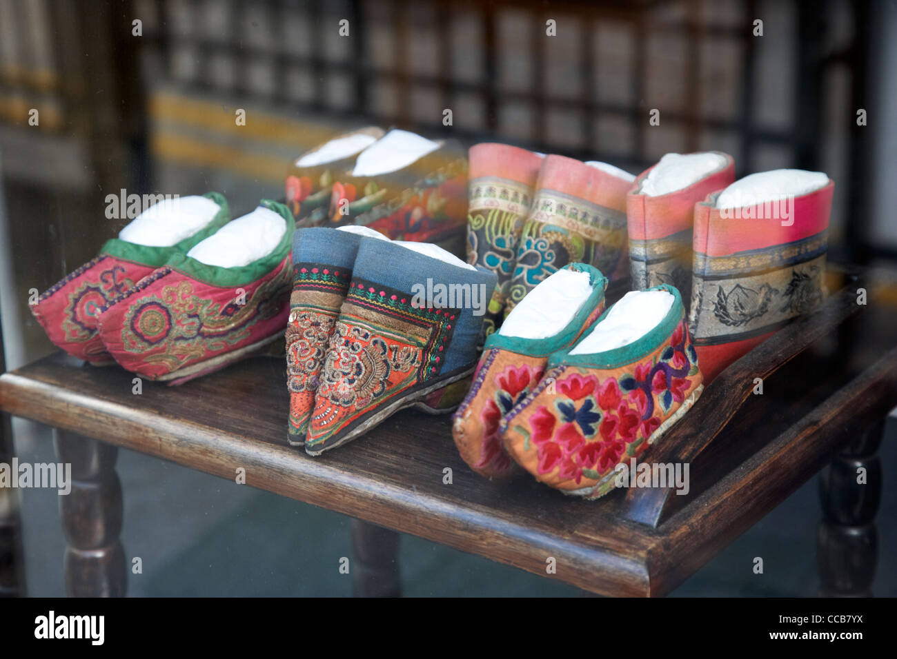 Chinese slippers hi-res stock photography and images - Alamy