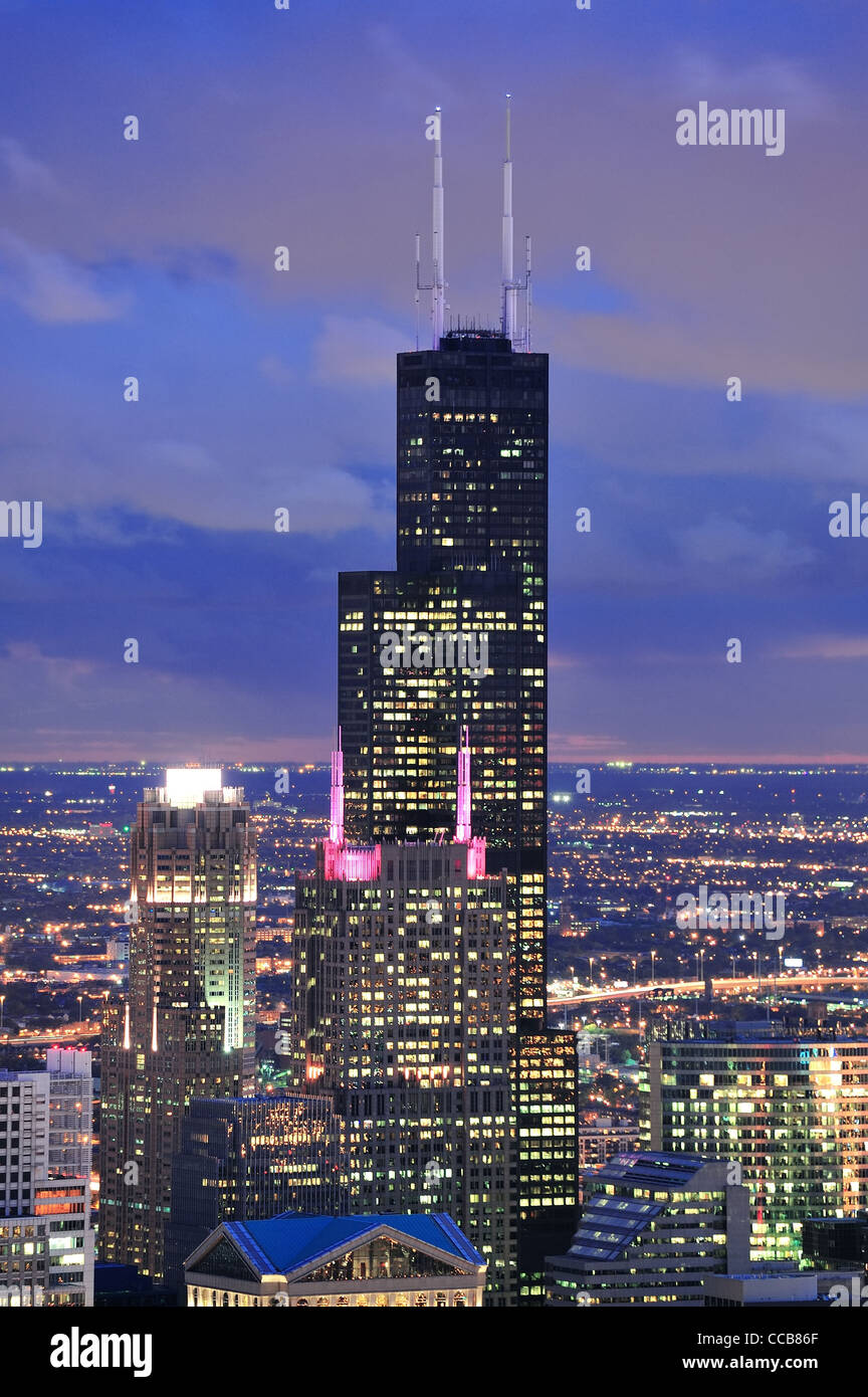 Willis tower close up Stock Photo - Alamy