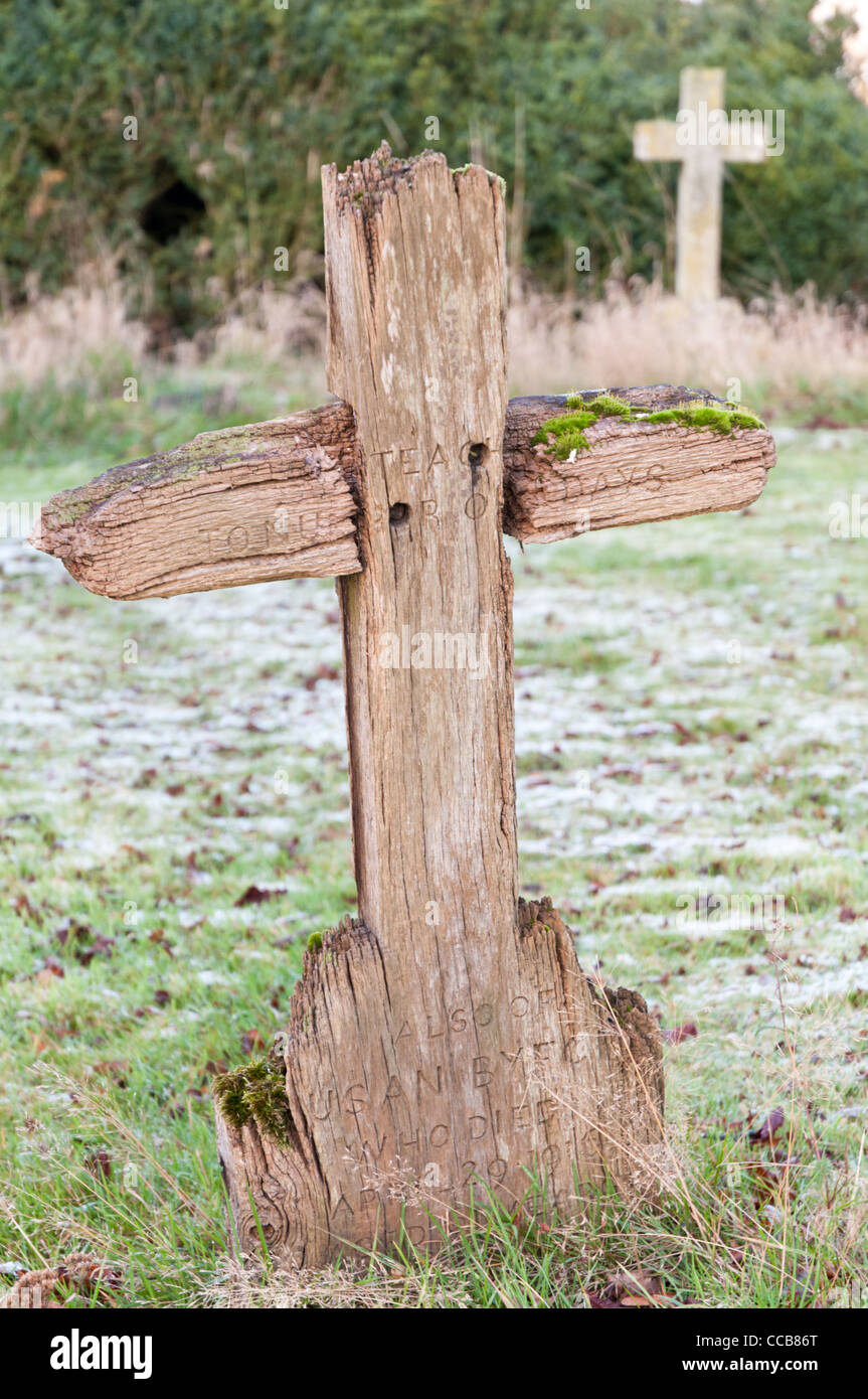 Old Wooden Cross High Resolution Stock Photography and Images - Alamy
