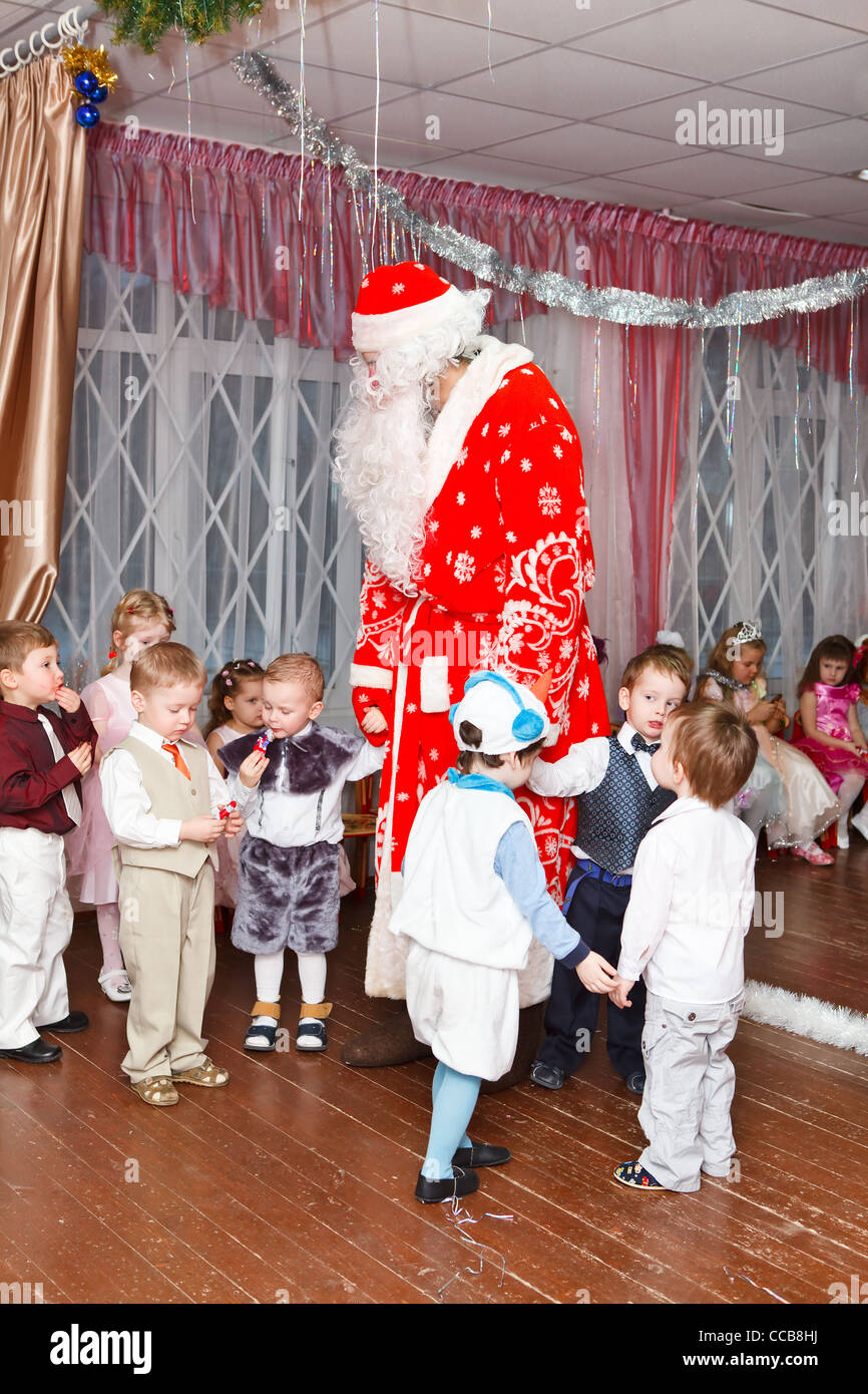 New Year celebration in Russian kindergarten with Ded Moroz ...