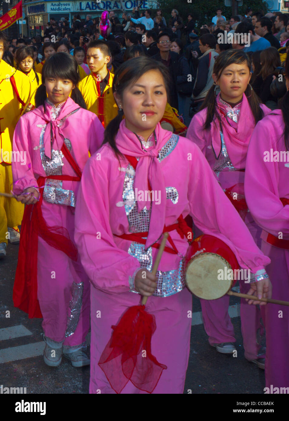 Paris, France, Chinatown, Asian Female Teenagers, in Traditional ...