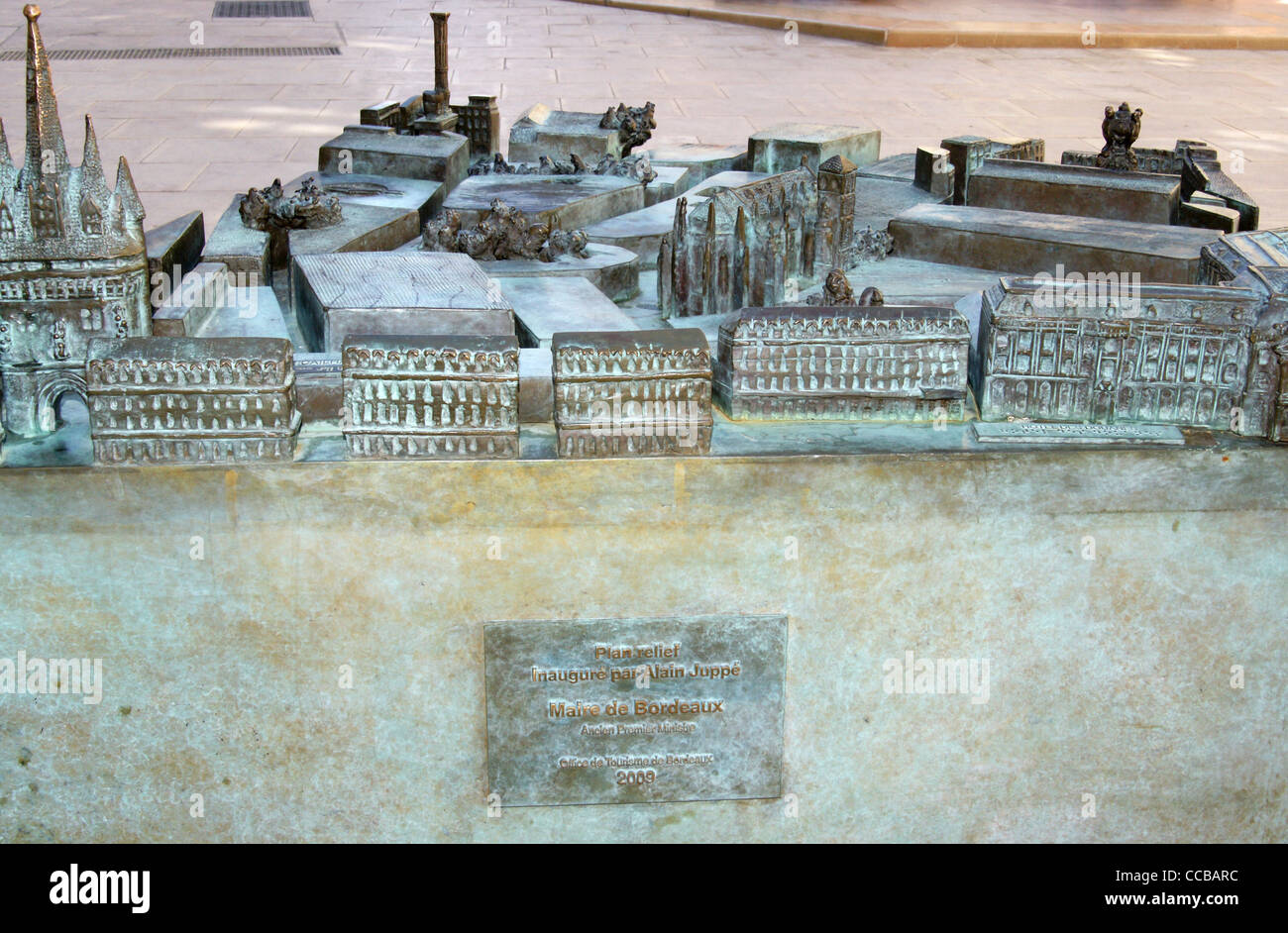 Bronze relief map hi-res stock photography and images - Alamy