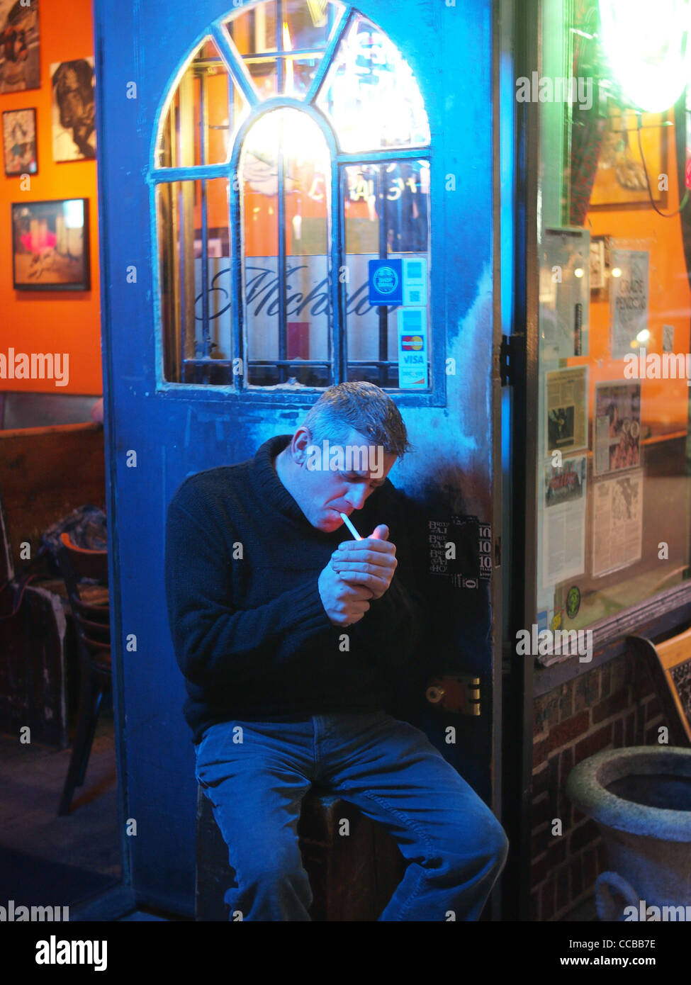 Cigarette bar hi-res stock photography and images - Alamy