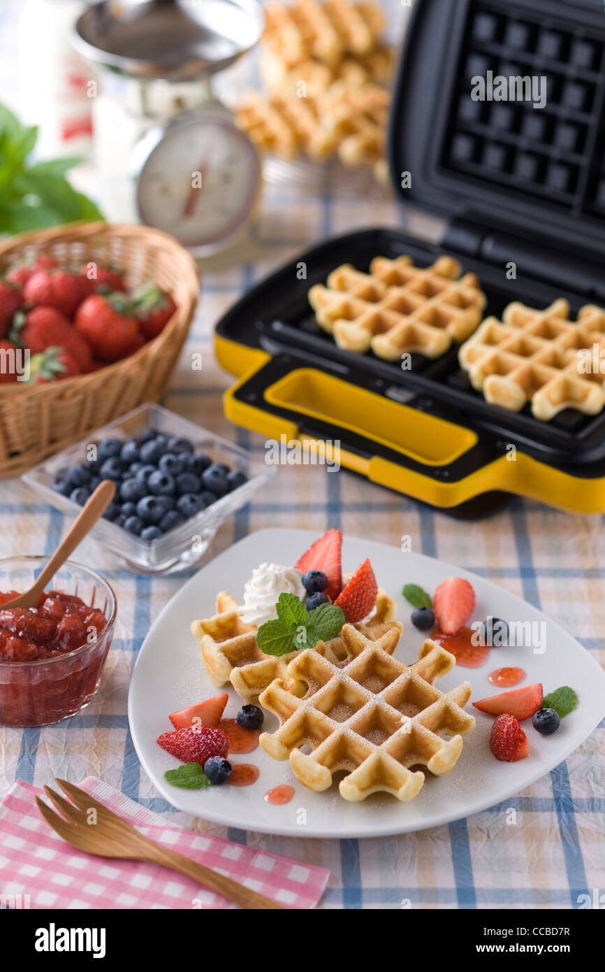 Belgian waffle fruits hi-res stock photography and images - Alamy