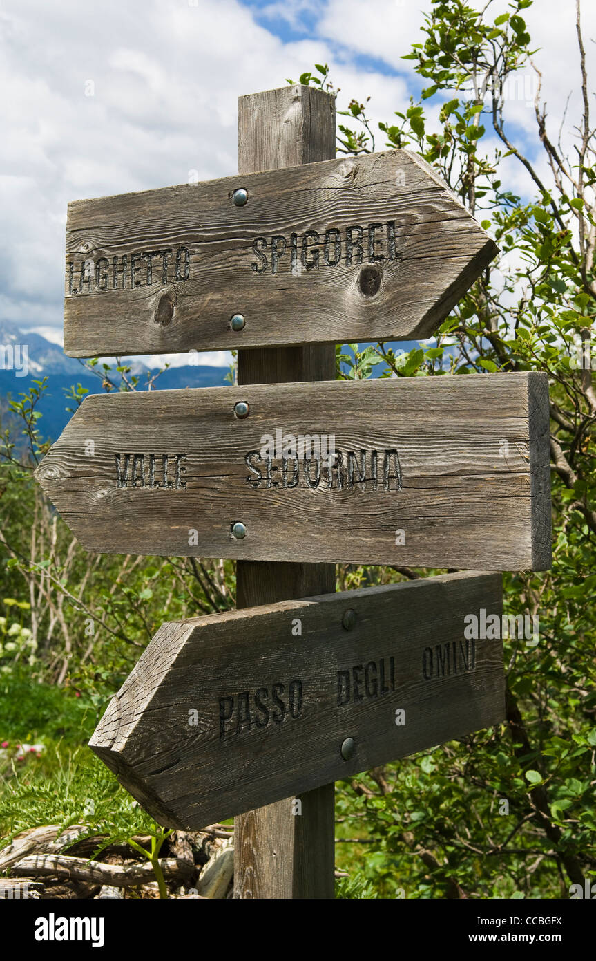 mountain signals, sedornia valley, italy Stock Photo - Alamy