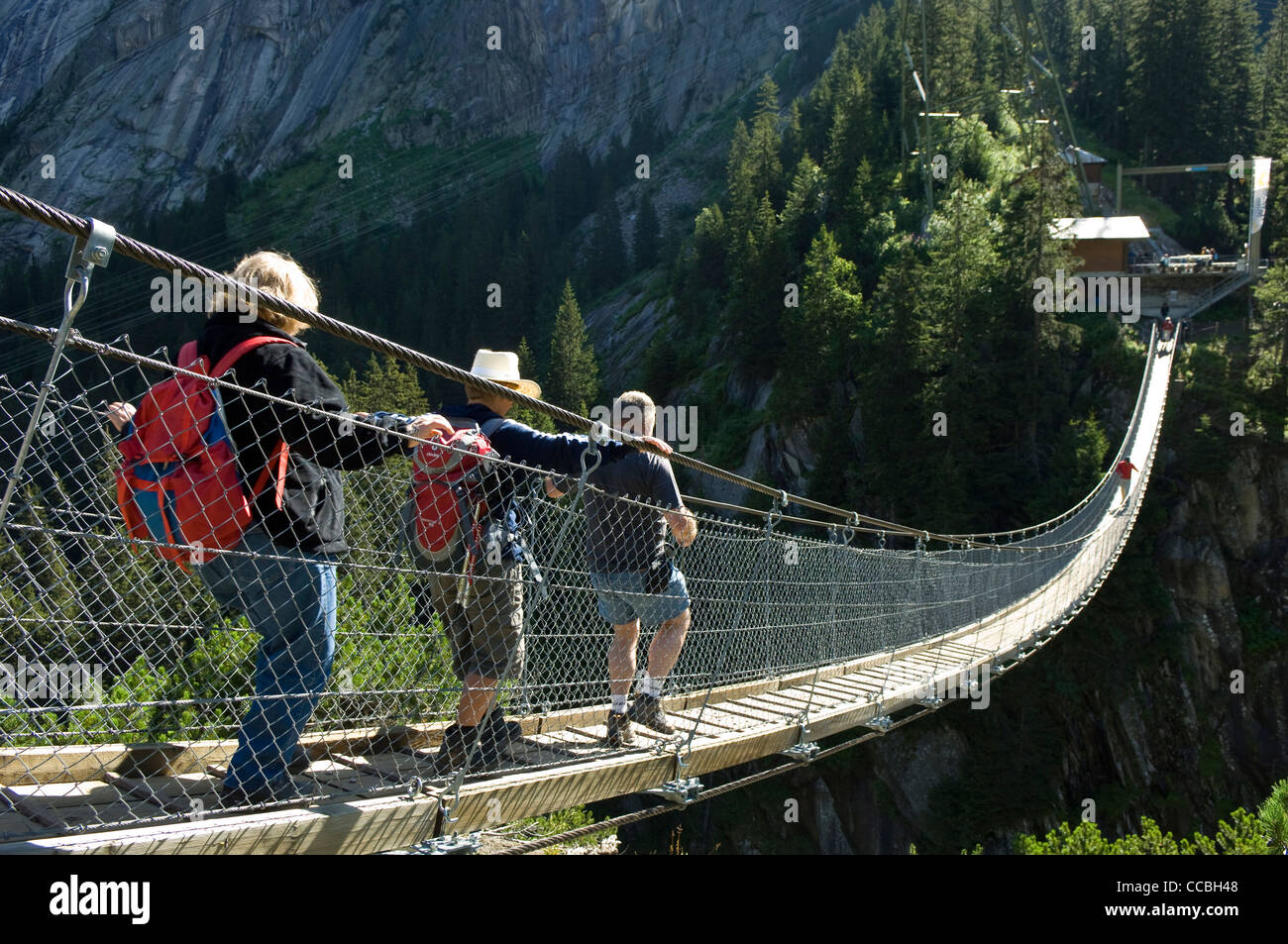 handeck suspension bridge, gelmersee, switzerland Stock Photo - Alamy