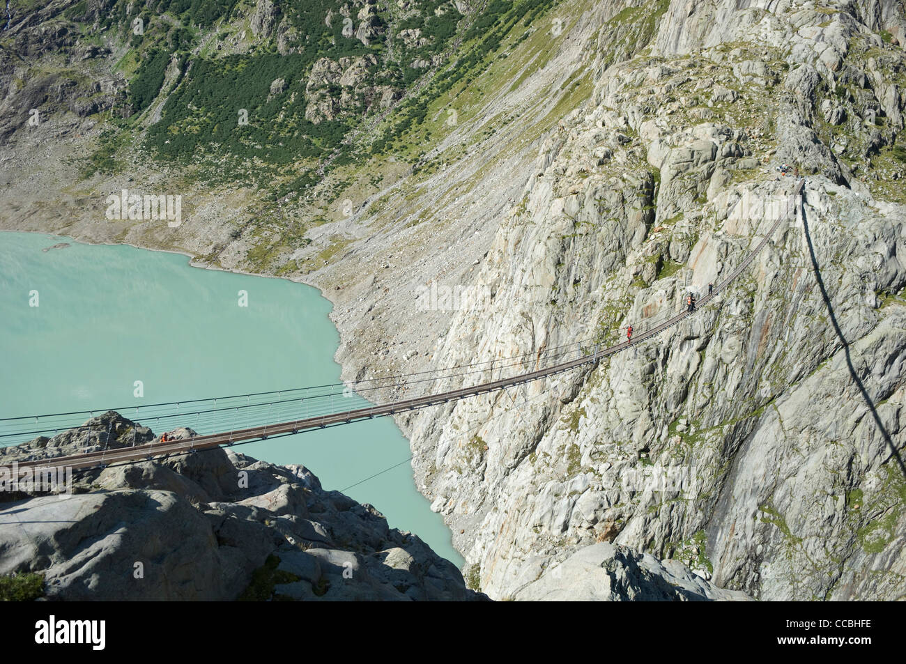 trift suspension bridge, trift glacier, switzerland Stock Photo - Alamy