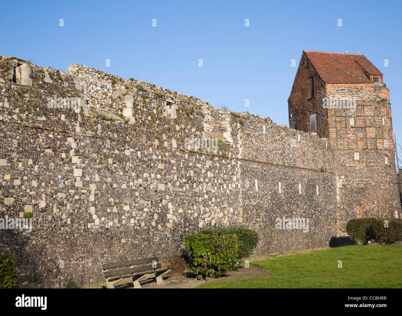 Historic medieval town walls great yarmouth hi-res stock photography ...