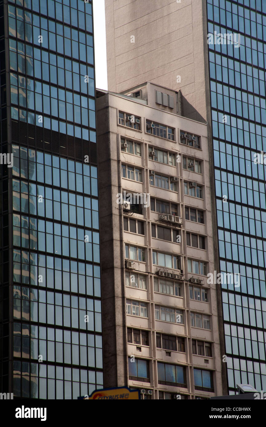 Office blocks and old buildings hi-res stock photography and images - Alamy