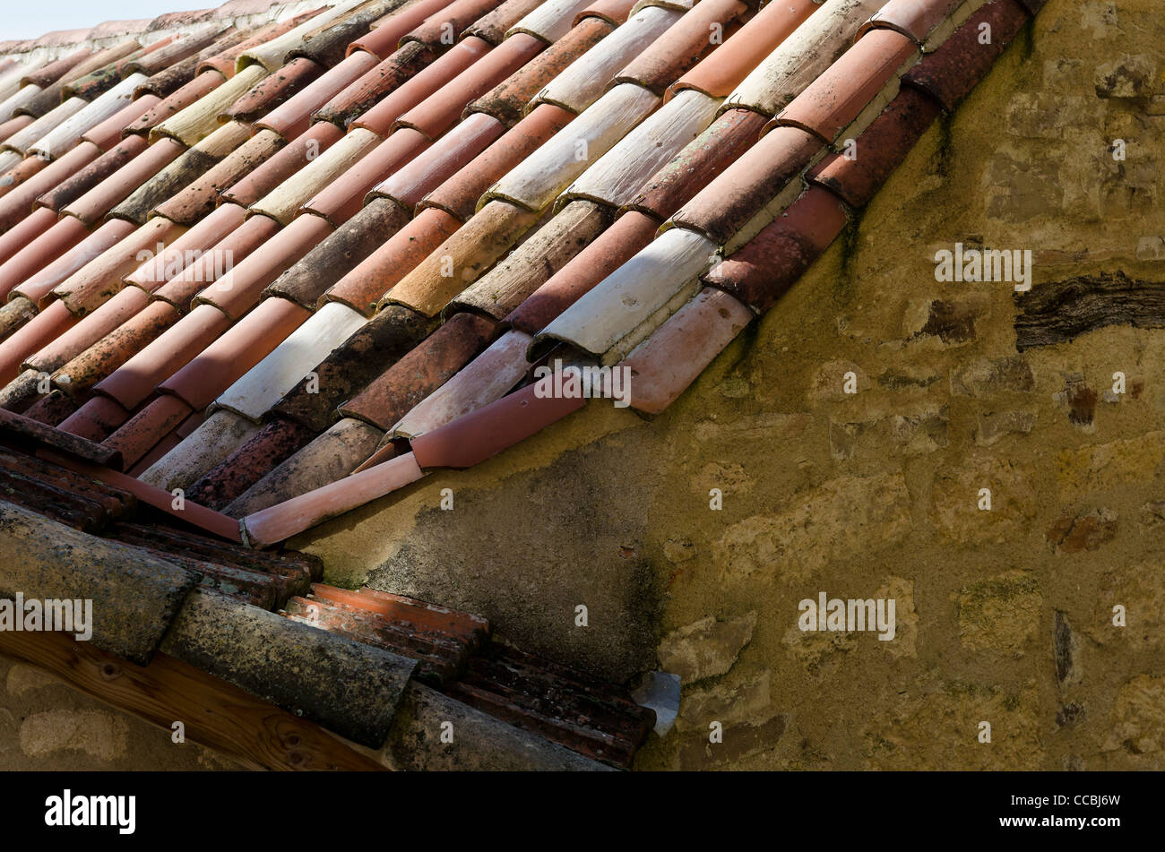 Semi circular cover hi-res stock photography and images - Alamy