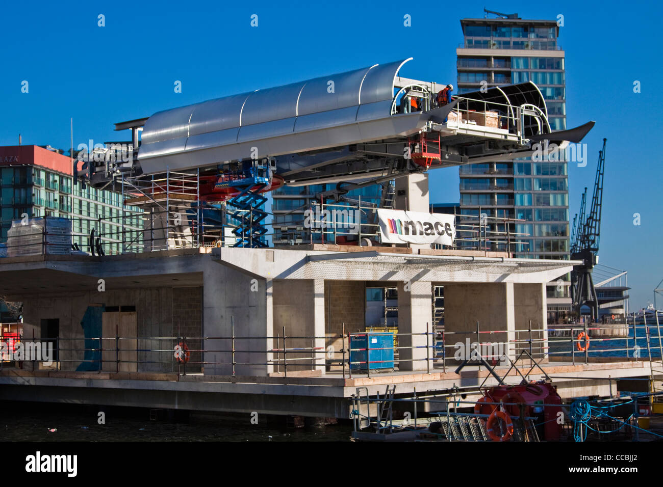 Cable car construction hi-res stock photography and images - Alamy