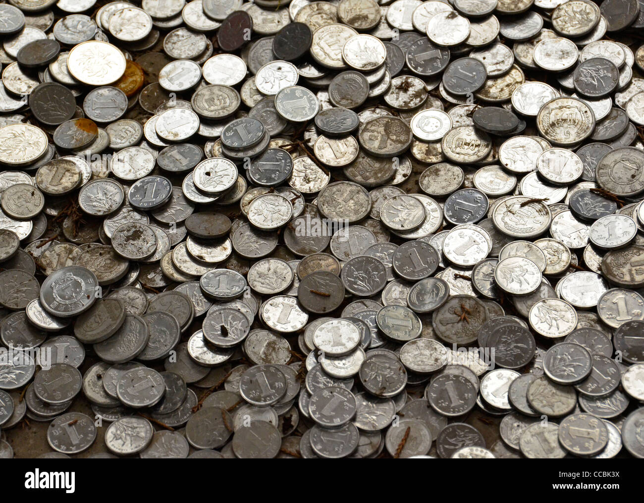 Own coins hi-res stock photography and images - Alamy