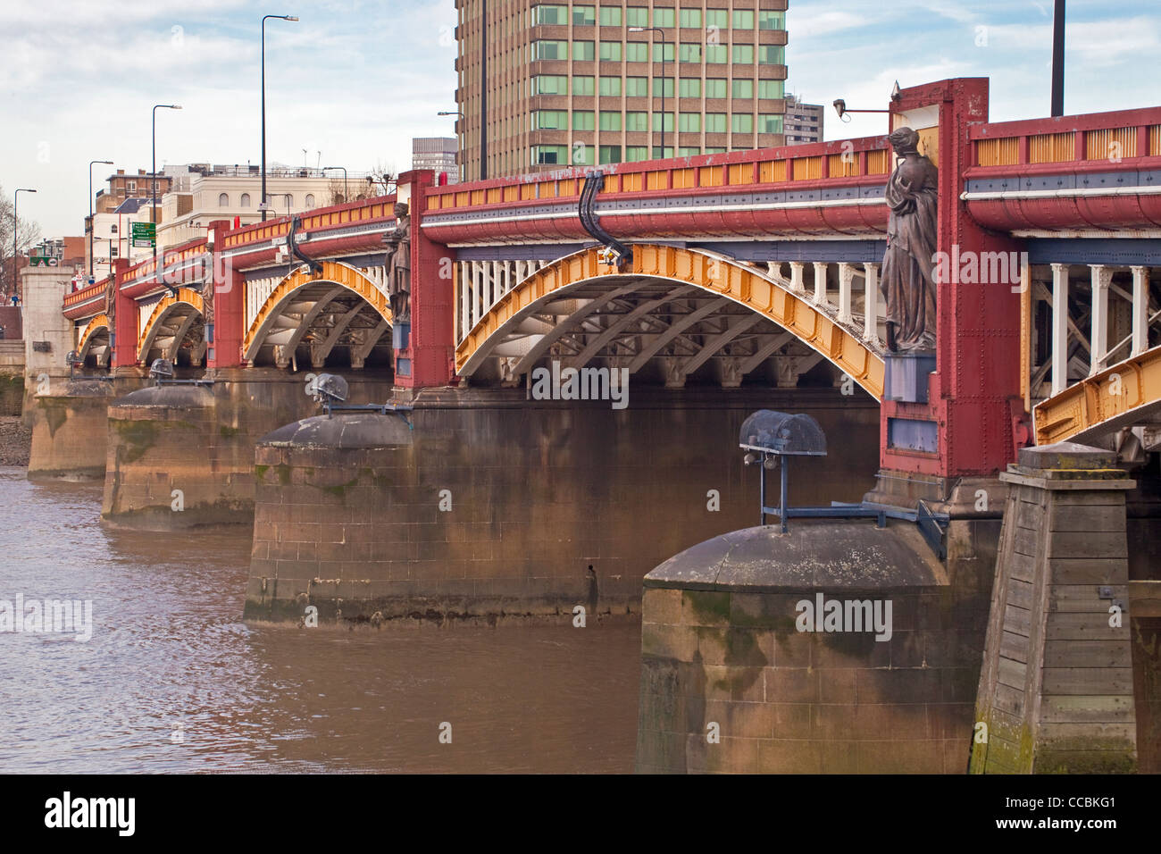 202 bridge hi-res stock photography and images - Alamy