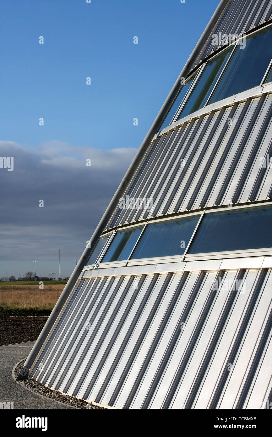 NEWCASTLE AIRPORT CONTROL TOWER BASE OF TOWER CLADDING Stock Photo - Alamy