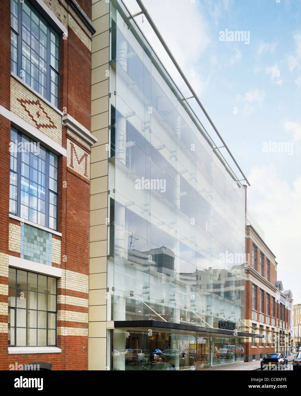 MICHELIN BUILDING PORTRAIT VIEW OF GLASS FACADE OF CONRAN SHOP Stock ...