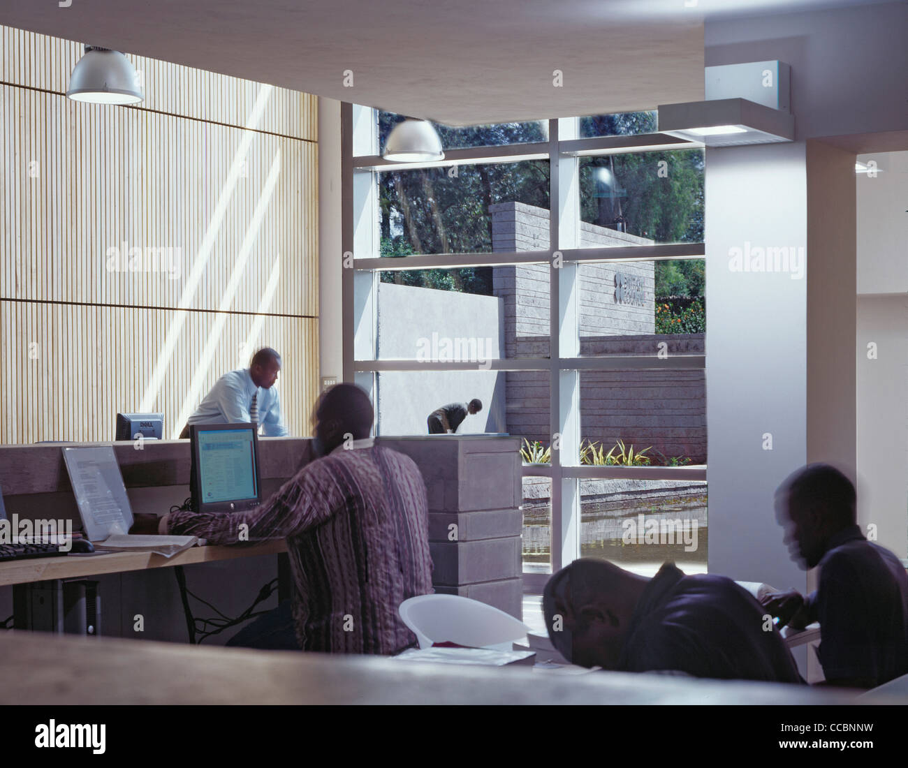 BRITISH COUNCIL OFFICES STUDY AREA TO RECEPTION DESK Stock Photo - Alamy