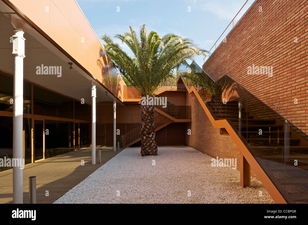 Located In The @22 Technological District Of Barcelona The Hq Is The ...