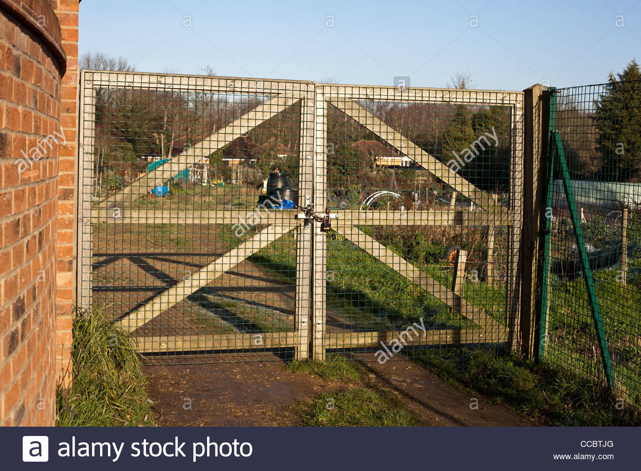 Padlocked Gates High Resolution Stock Photography and Images - Alamy