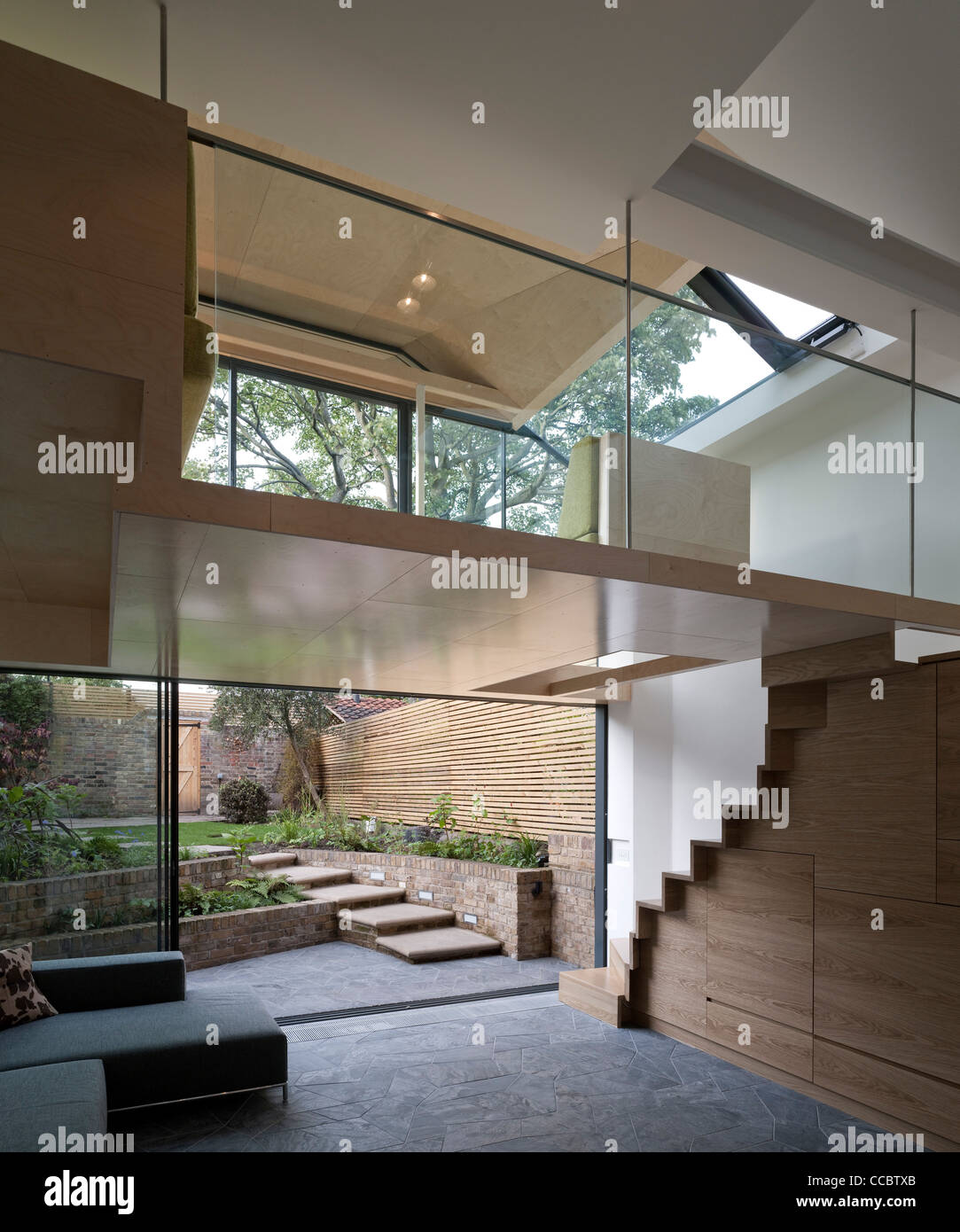 Victoria Park House, Ian Hay Architects, London, 2010, View to garden ...