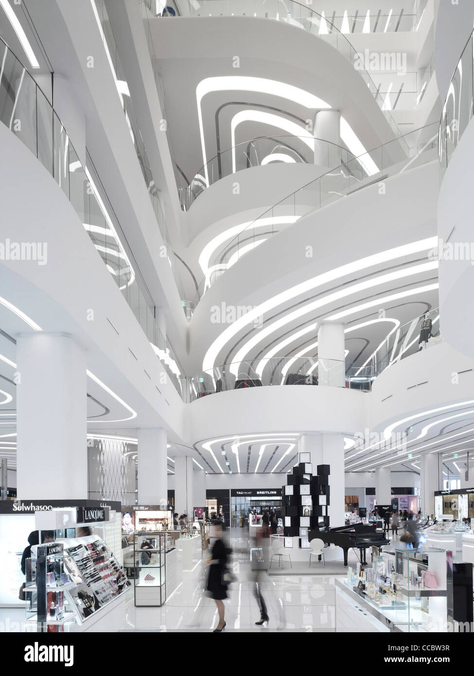 Architecture design and department store hi-res stock photography and ...