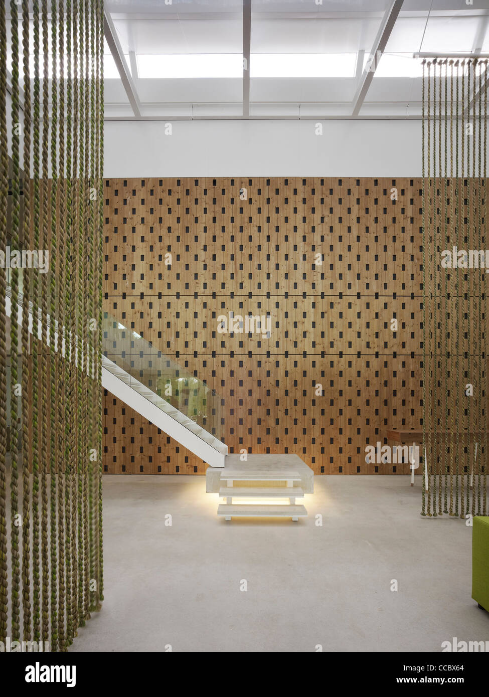 NETHERLANDS INSTITUTE FOR ECOLOGY (NIOO-KNAW), WAGENINGEN, NETHERLANDS ...