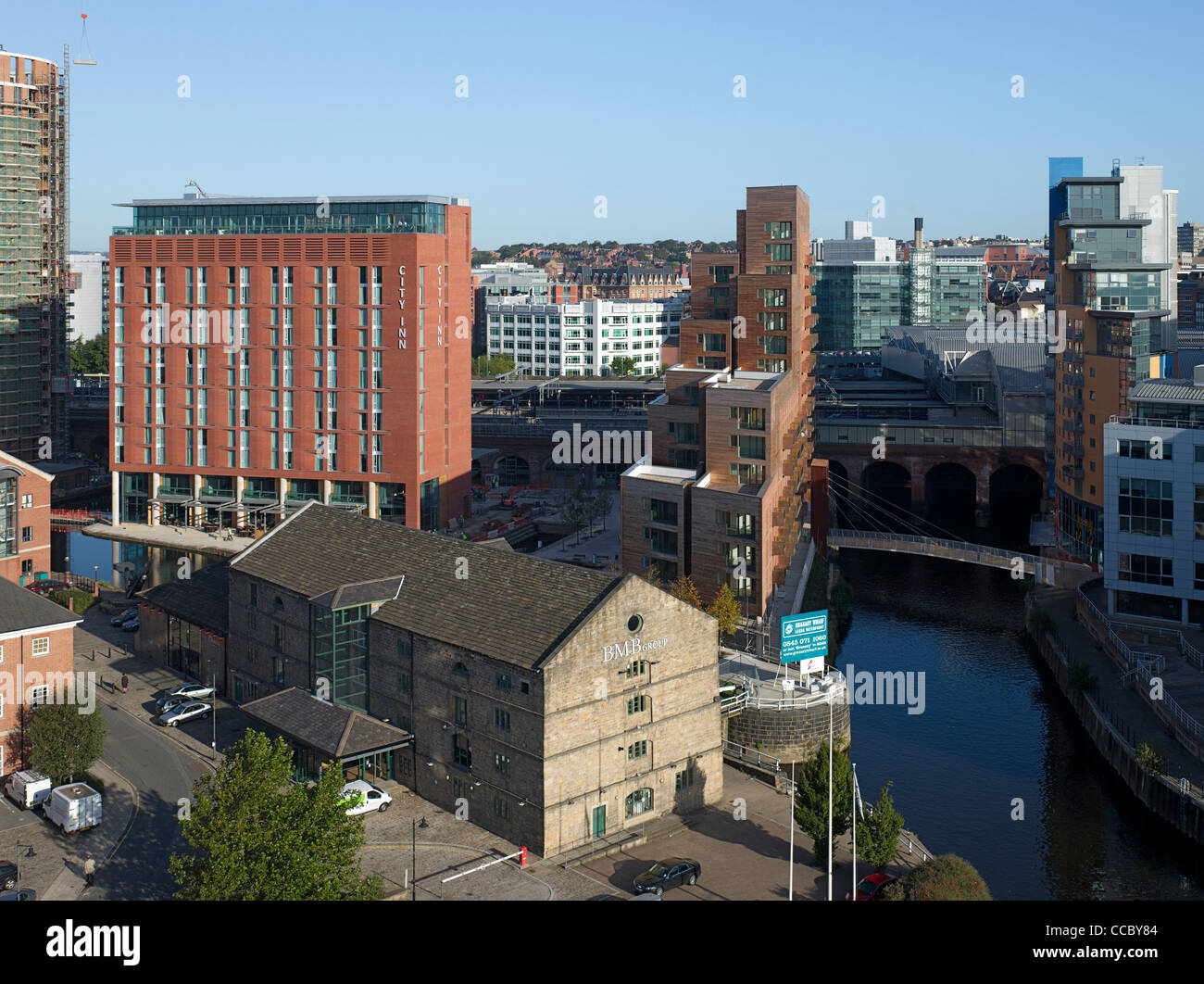 An aerial view of leeds and the river aire hi-res stock photography and ...