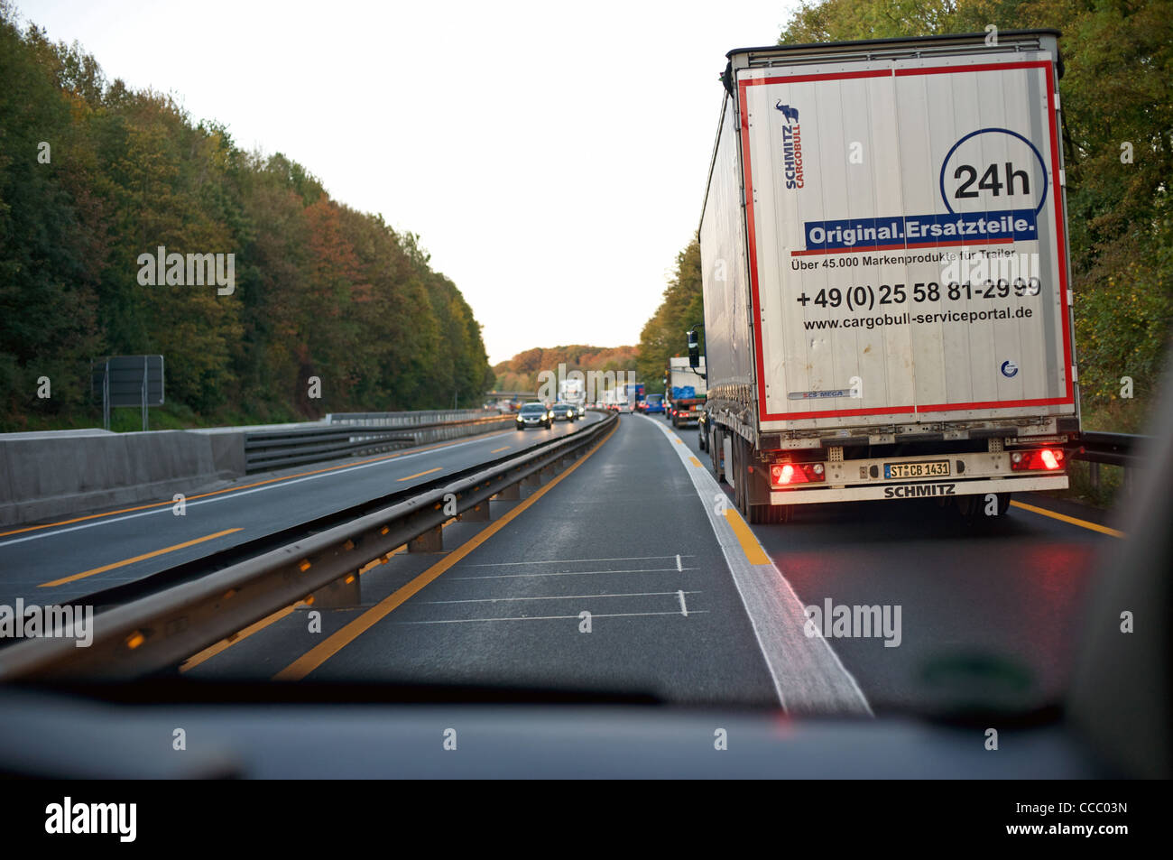 Contraflow system hi-res stock photography and images - Alamy