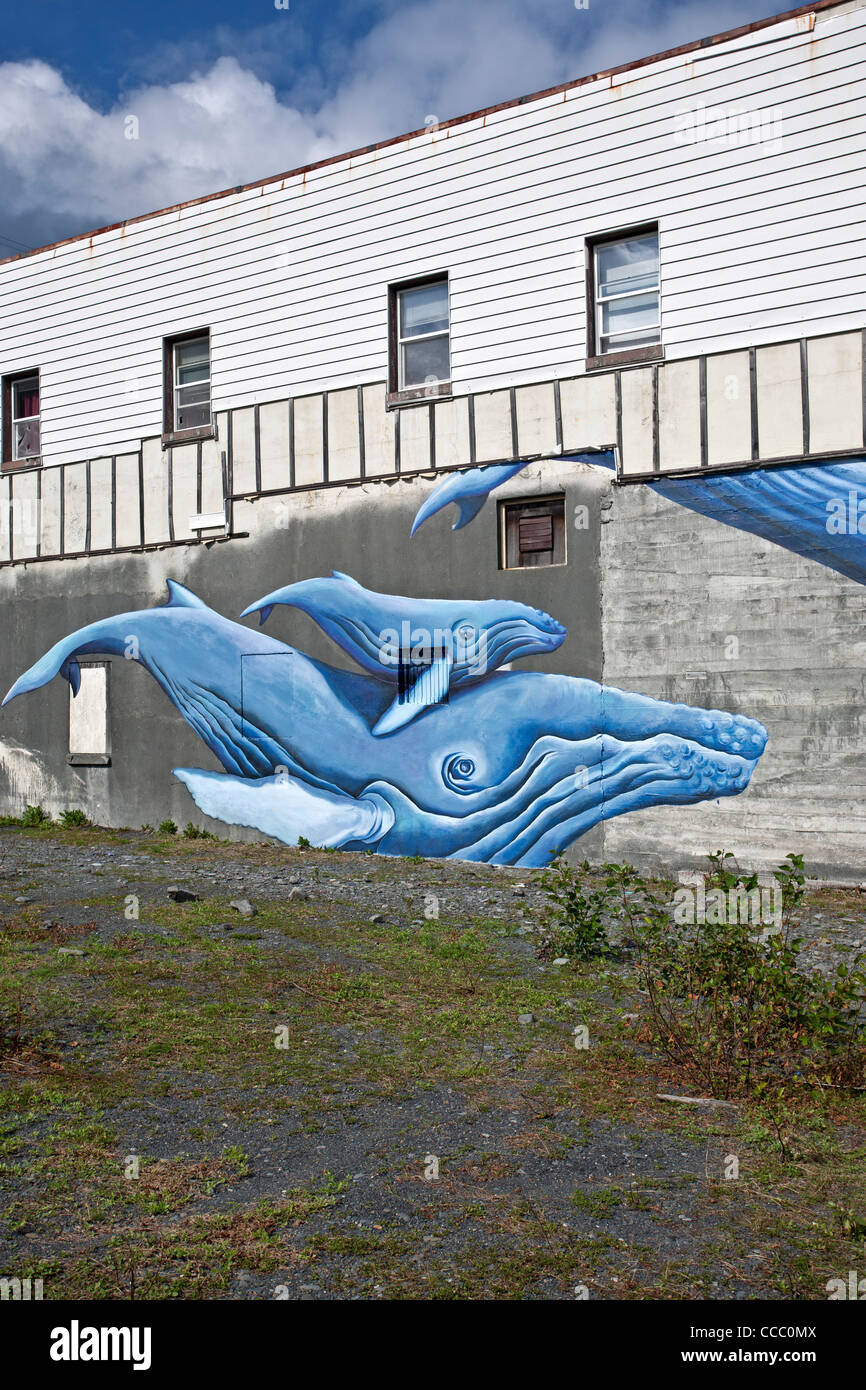 Graffiti humpback whale hi-res stock photography and images - Alamy
