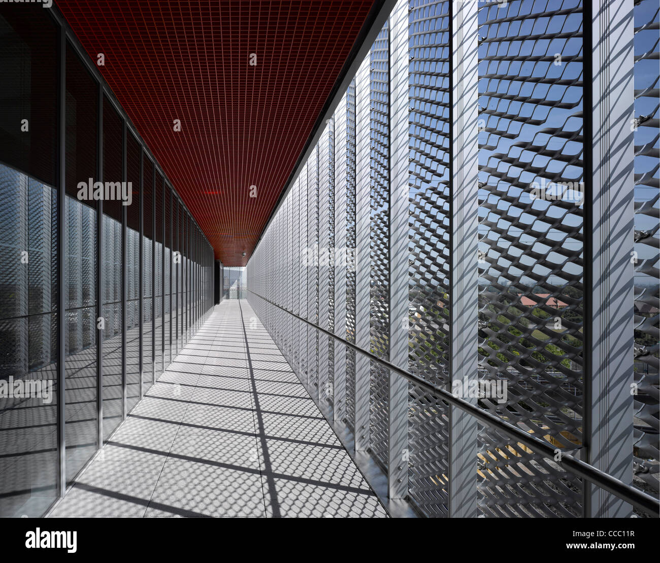 Excel exhibition convention centre london hi-res stock photography and ...