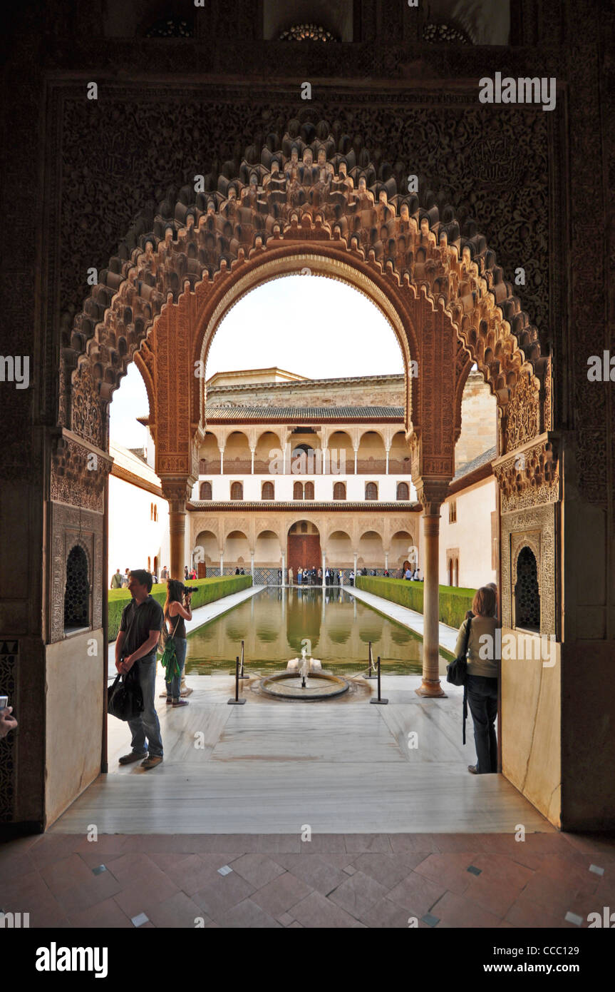 Al hambra palace courtyard hi-res stock photography and images - Alamy