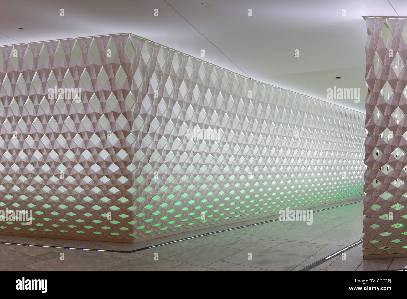 Oslo Opera House (Operaen) Snohetta Oslo Norway 2008 Stock Photo - Alamy