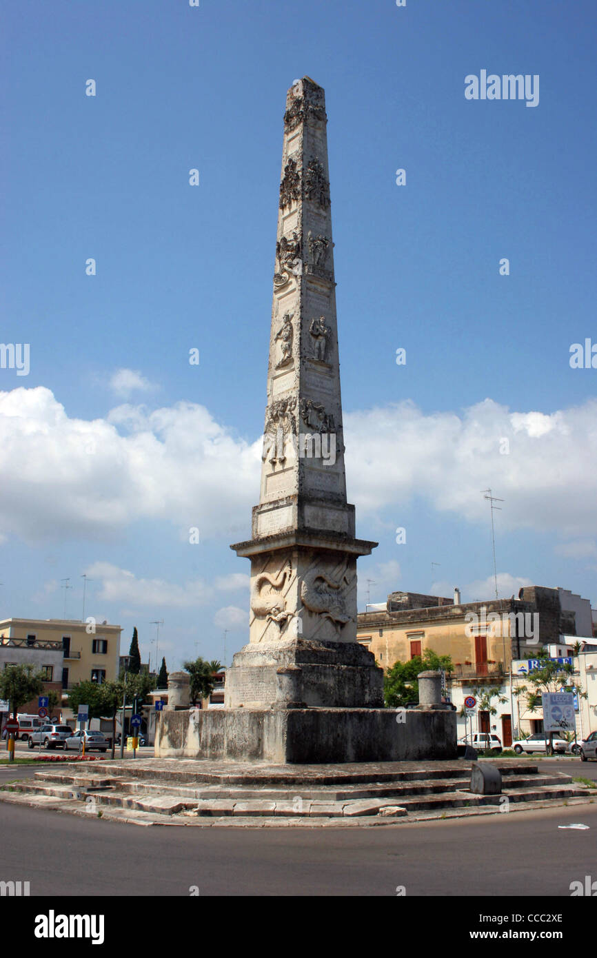 The obelisk, Viale degli studenti, Lecce, Salentine Peninsula, Apulia ...