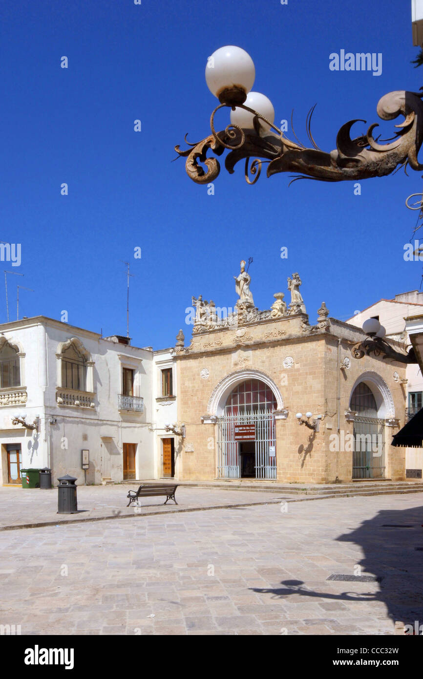 Salandra hi-res stock photography and images - Alamy