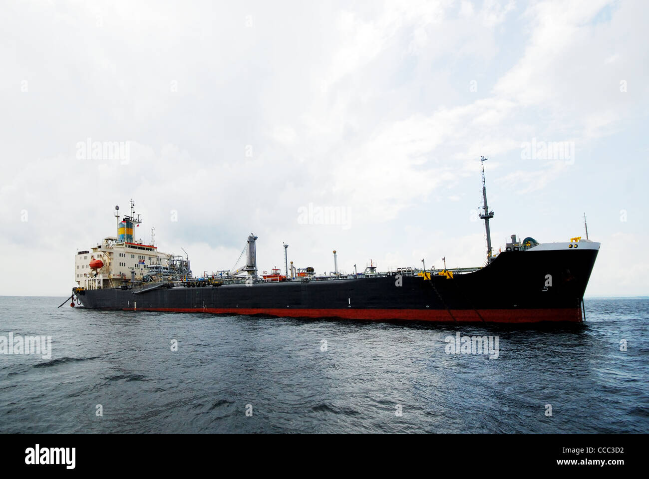 ship oil tanker Stock Photo - Alamy