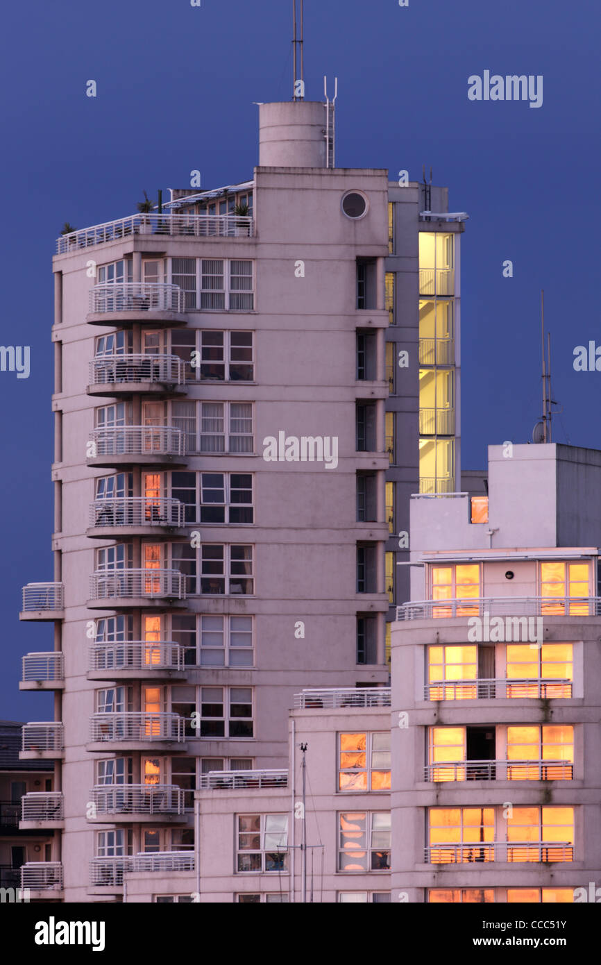PIERHEAD LOCK, LONDON, UNITED KINGDOM, 1999 Stock Photo - Alamy