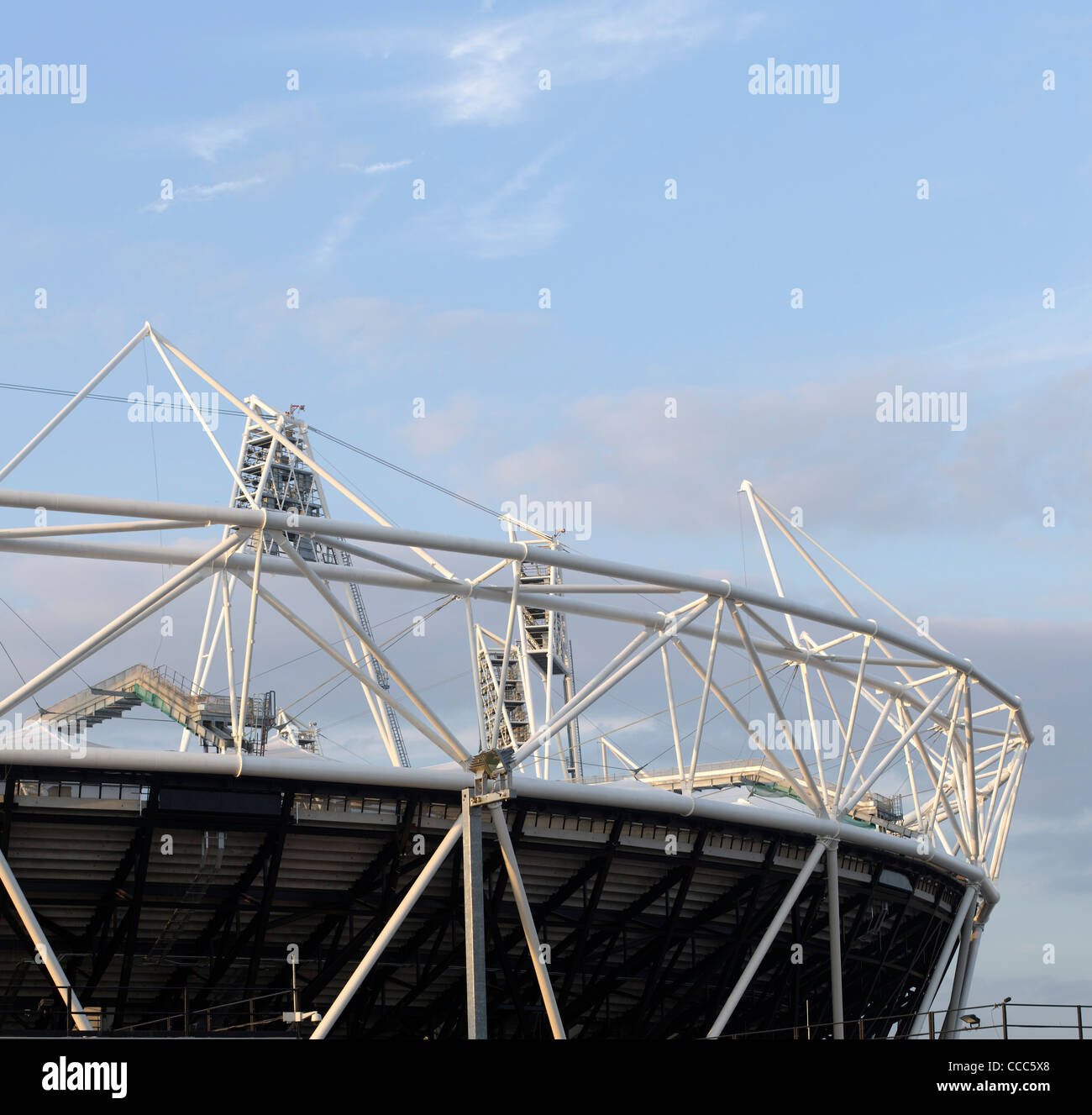 2012 london olympic stadium 2010 populous architects stand structure ...