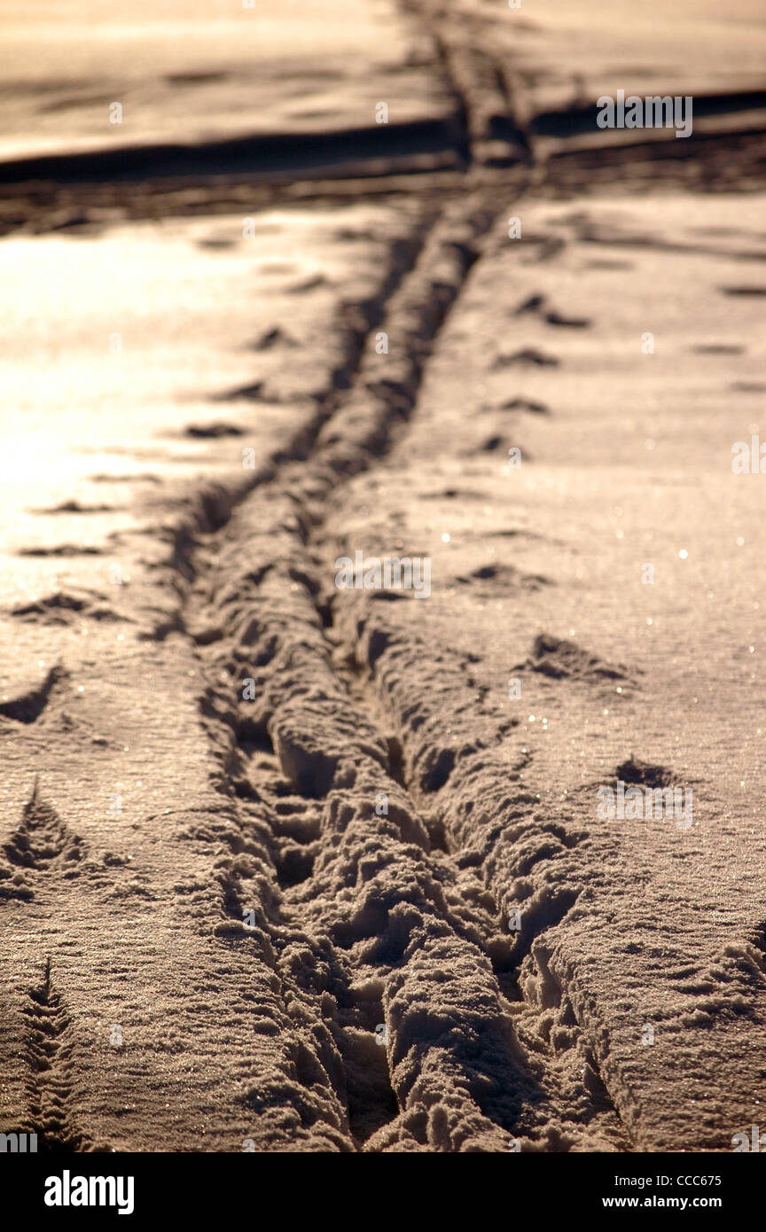 Cross snow pattern hi-res stock photography and images - Alamy