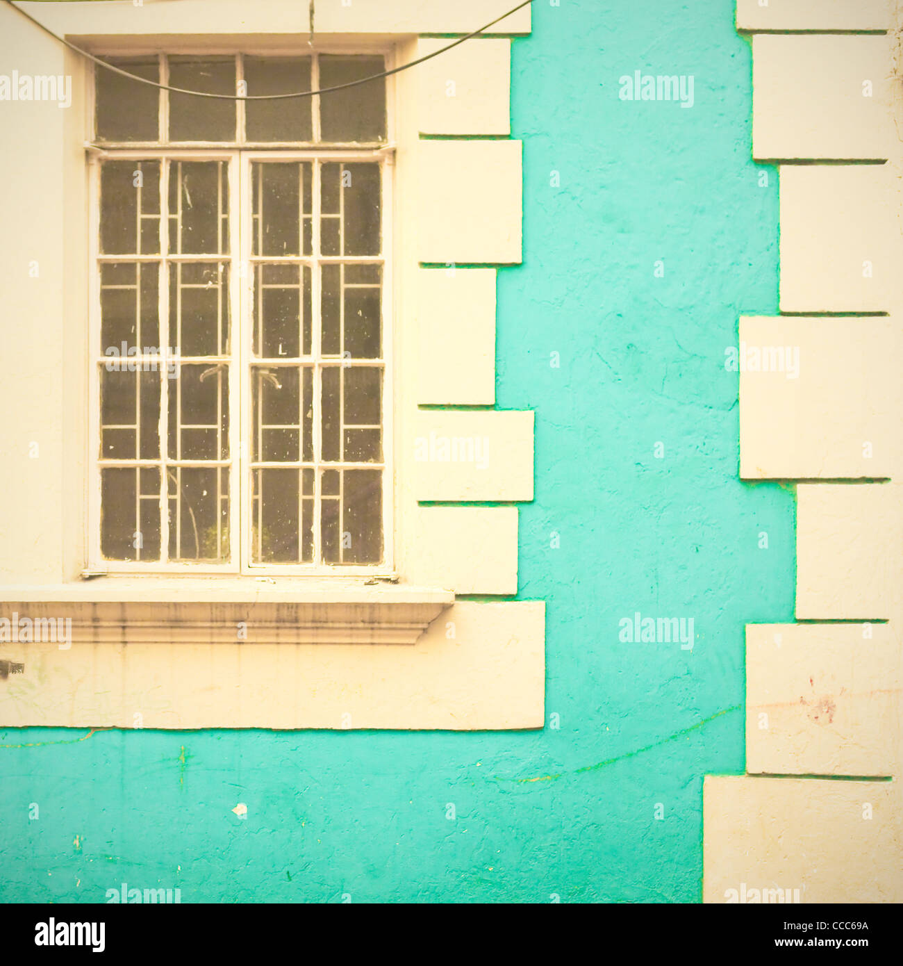 Cream window frame hi-res stock photography and images - Alamy