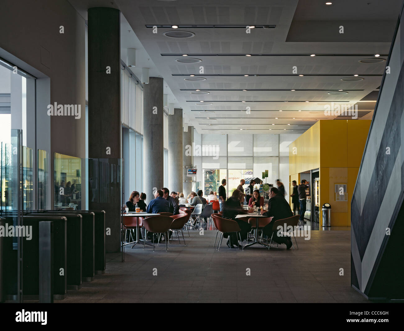 BBC MEDIA VILLAGE BROADCAST CENTRE CAFE Stock Photo - Alamy