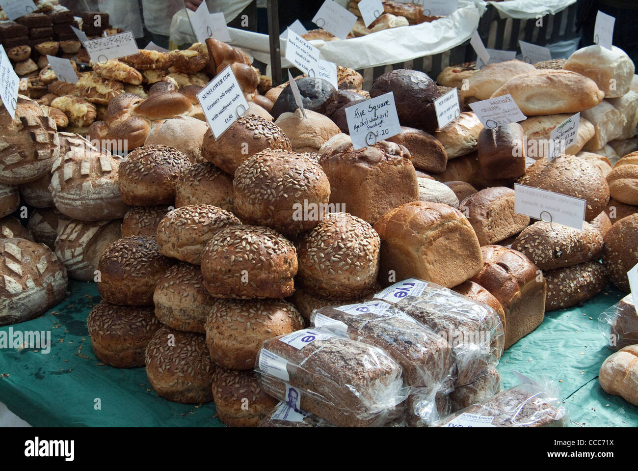 London art and craft markets hi-res stock photography and images - Alamy