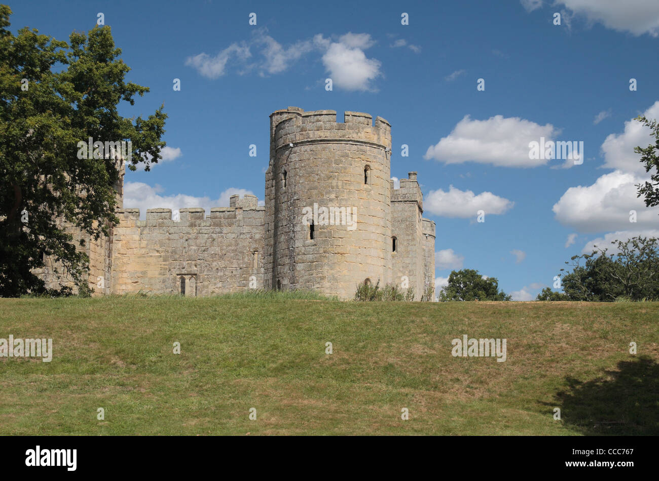 Curtain wall castle hi-res stock photography and images - Alamy