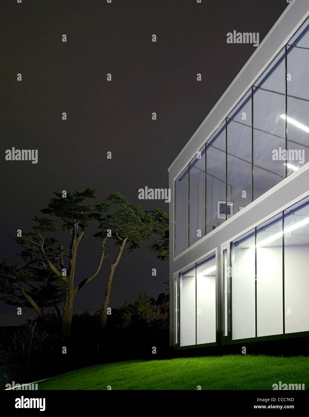 HOUSE NIGHT VIEW Stock Photo - Alamy