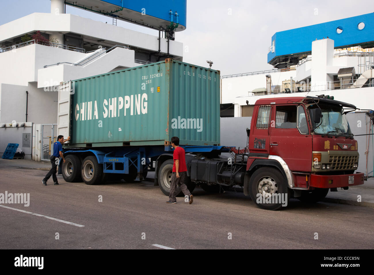 Container lorry hi-res stock photography and images - Alamy