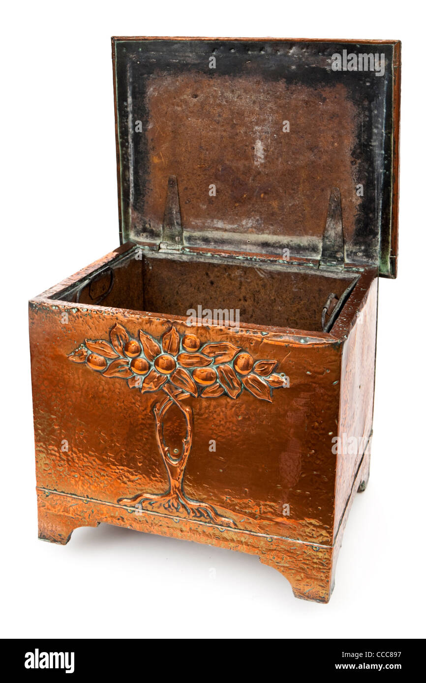 Coal scuttle hi-res stock photography and images - Alamy