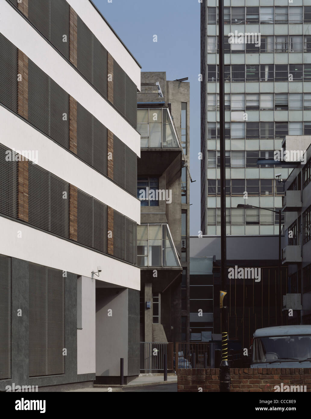 LONDON COLLEGE OF COMMUNICATION NEW TEACHING BLOCK WITH EXISTING ...